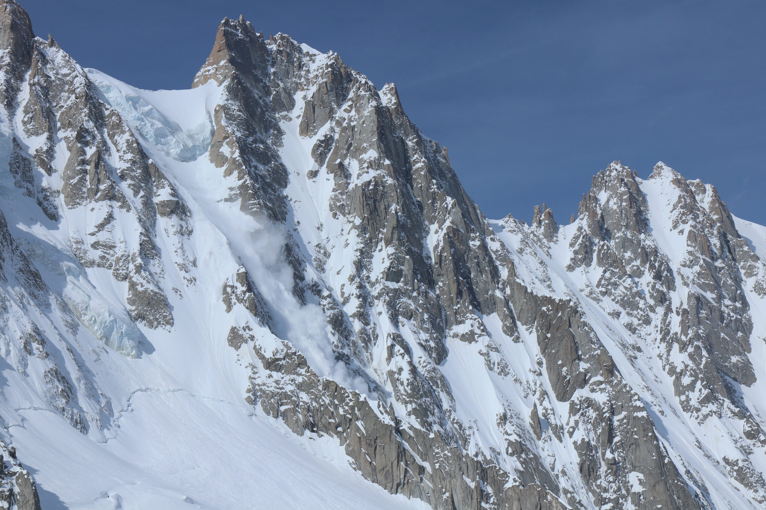 Lawinen sind für Gletscher weltweit entscheidend - Pôle d'innovation ...
